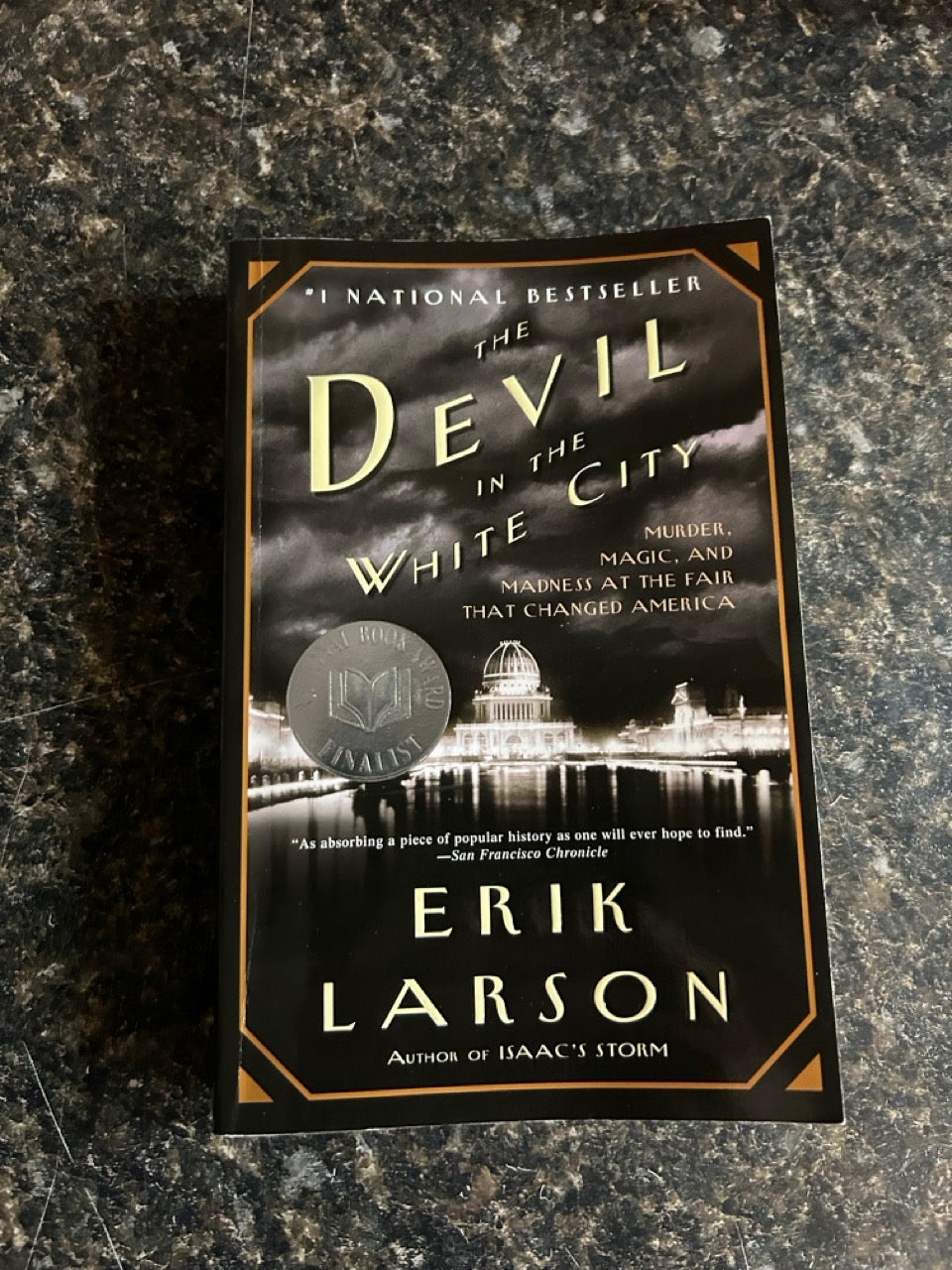 Devil In The White City - Erik Larson – Don's Magic & Books